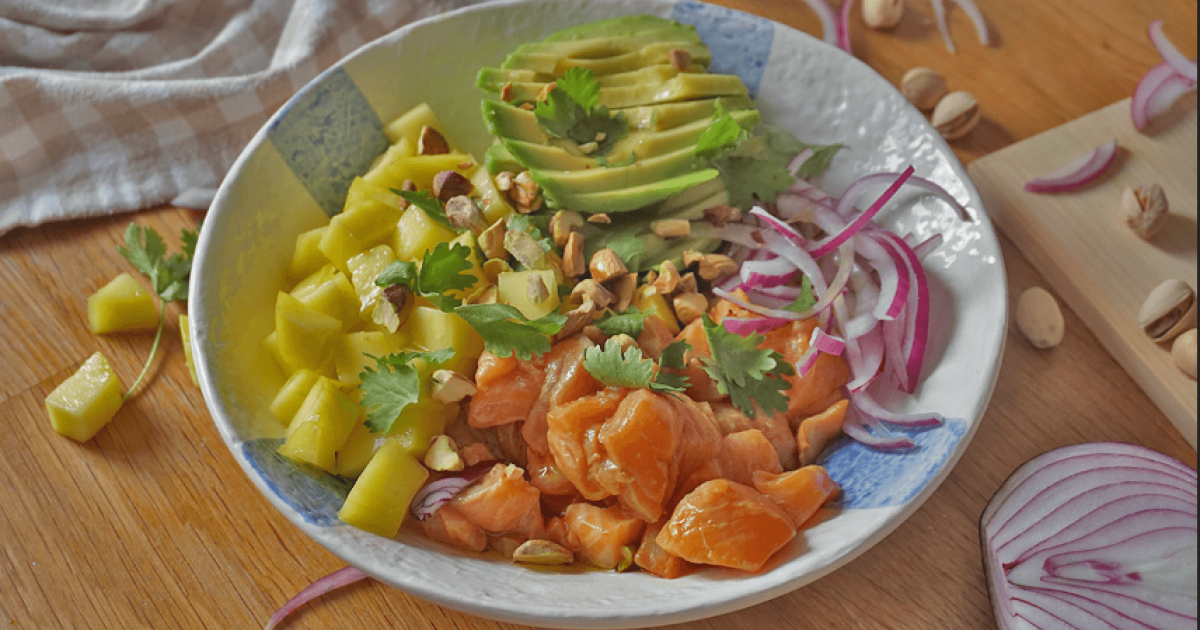 Ceviche de salmón y mango ¡exquisito! | Recetas Fáciles Reunidas