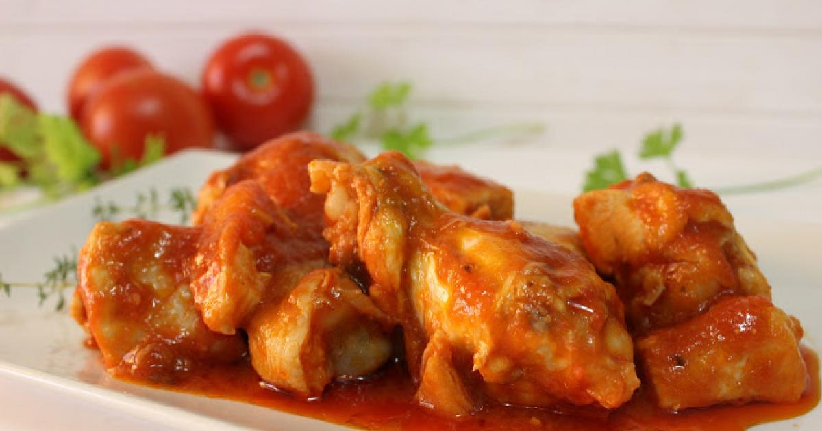 Pollo con tomate | Recetas Fáciles Reunidas