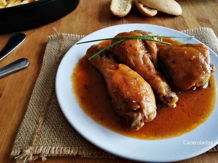 Receta De Muslos De Pollo En Salsa Recetas Fáciles Reunidas